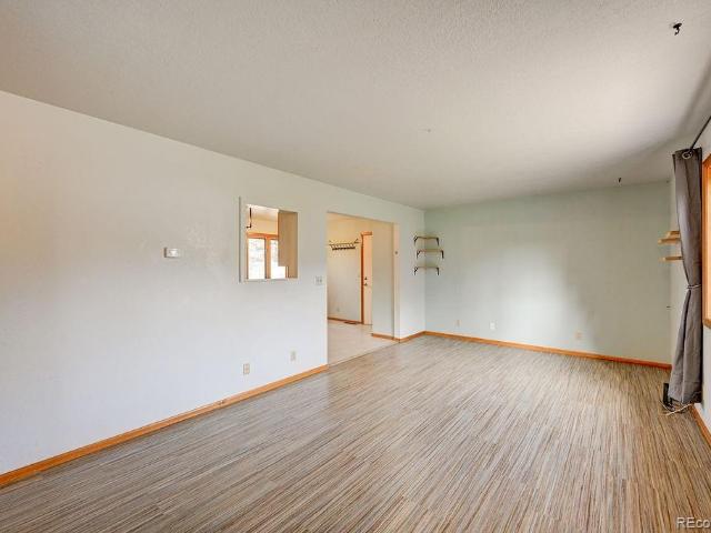 212 N Gunnison Avenue