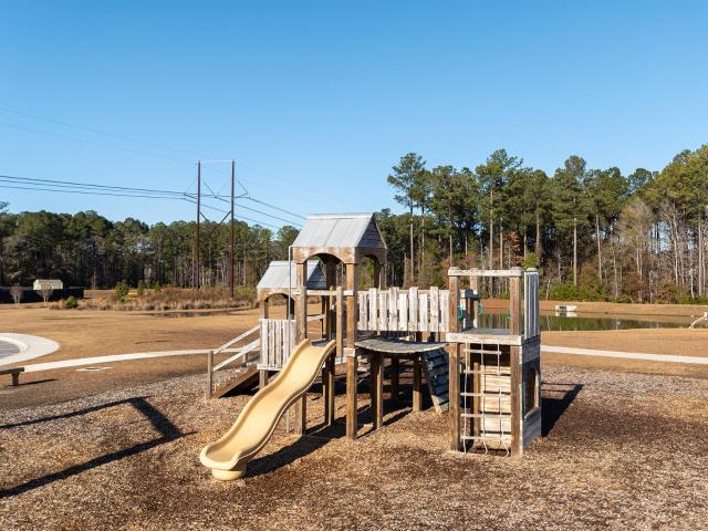212 N Lgt Way, Summerville, SC 29486 | MLS #26015