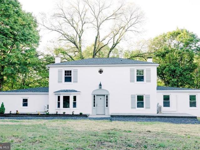 212 N Lee St, Woodstock, VA 22664