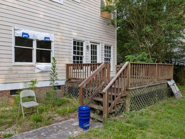 212 N Marion Drive