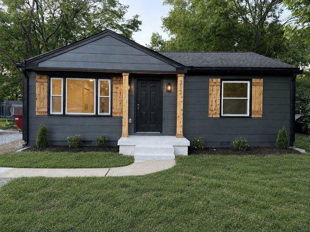 212 Nokes Dr, Hendersonville, TN 37075