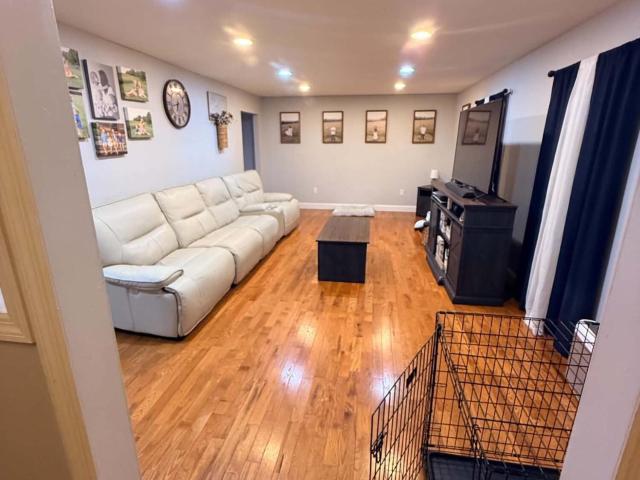 212 Norfolk Circle