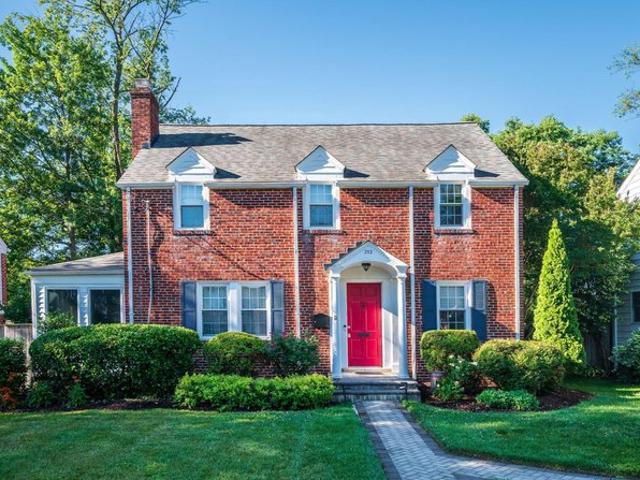 212 Normandy Dr, Silver Spring, MD 20901