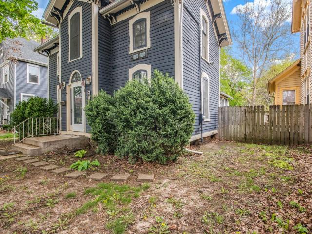 212 S 4th Street