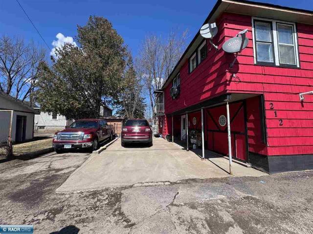 212 S 10th Street
