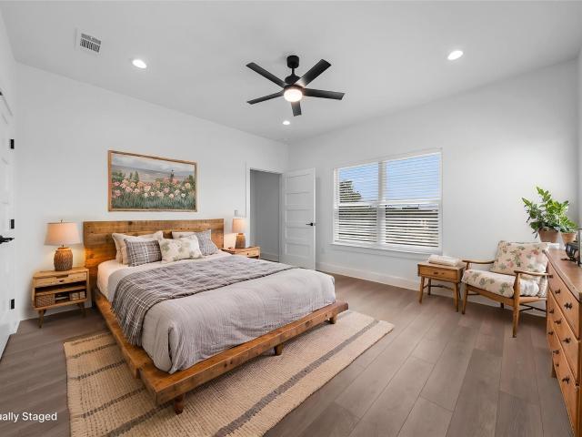 212 Southwood Dr