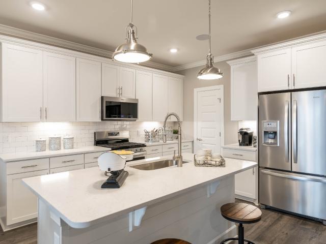 212 South Dunnwood Lane