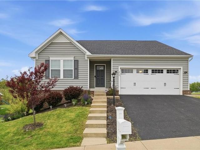 212 Saddle Ridge Dr, Oakdale, PA 15071