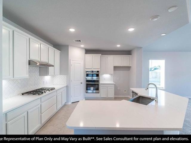 212 San Marcos Trl, Dayton, TX 77535