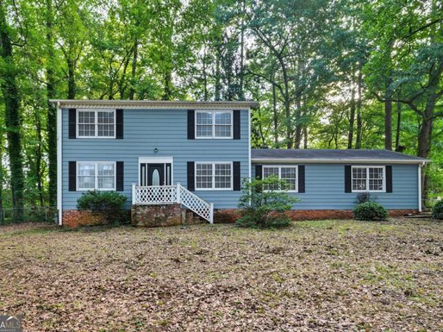 212 Sarann Ct NW, Lilburn, GA 30047