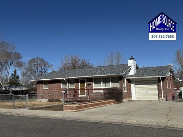 212 Shamrock St, Riverton, WY 82501