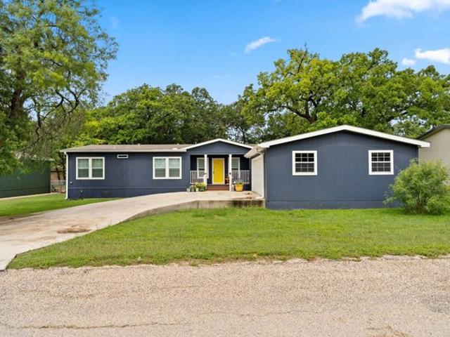 212 Shannon Dr, Fredericksburg, TX 78624
