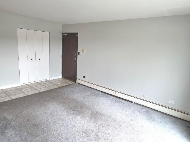 212 Shorewood Drive # 2D