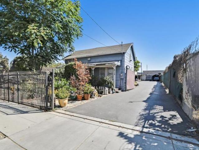 212 Sunol St, San Jose, CA 95126