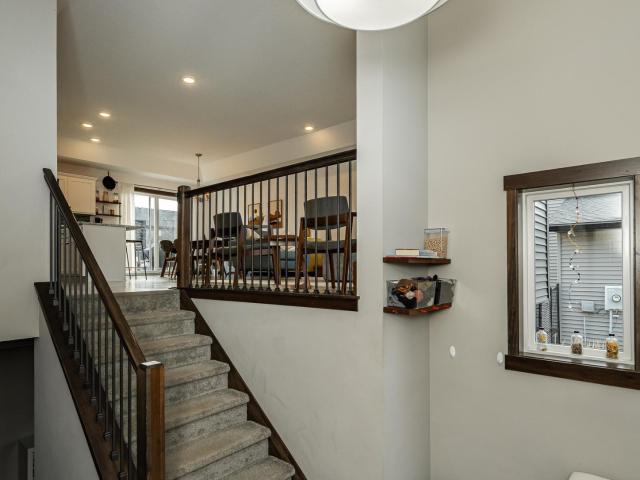 212 Sunnydale Lane SE