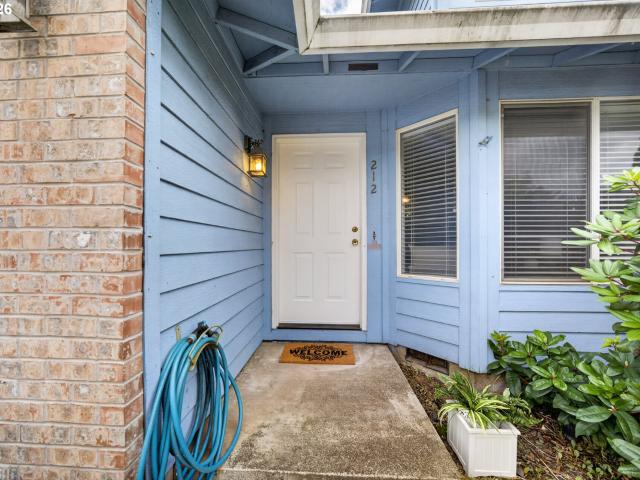 212 sunset dr