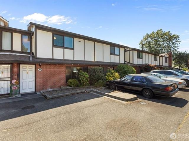 212 SW 146th St Apt 105, Burien, WA 98166