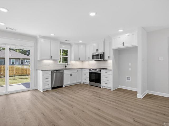 212 Pineview Avenue
