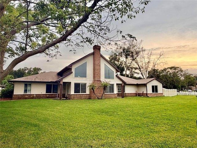 212 Pleasant St, Lake Helen, FL 32744