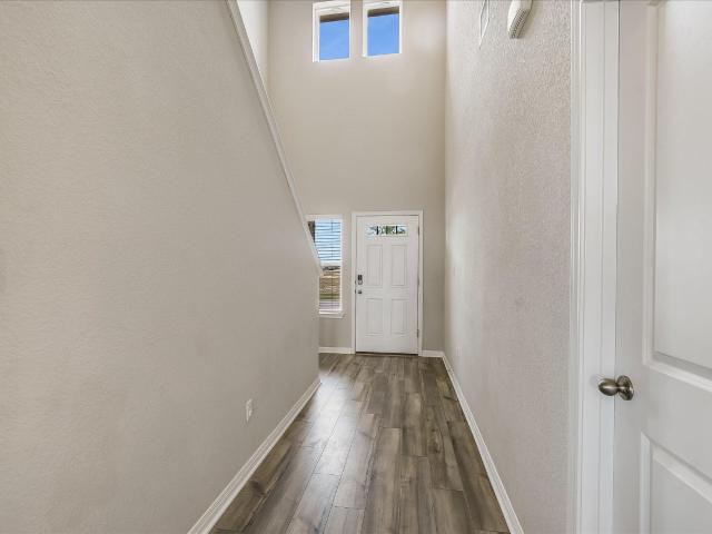 212 Prairie Song Ln