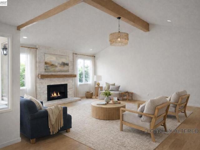 212 Puddingstone Rd