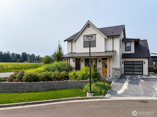 212 Riverwalk Dr