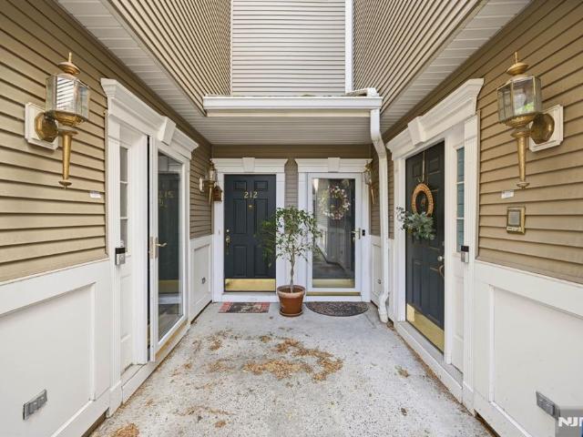 212 Riverwalk Way # L127