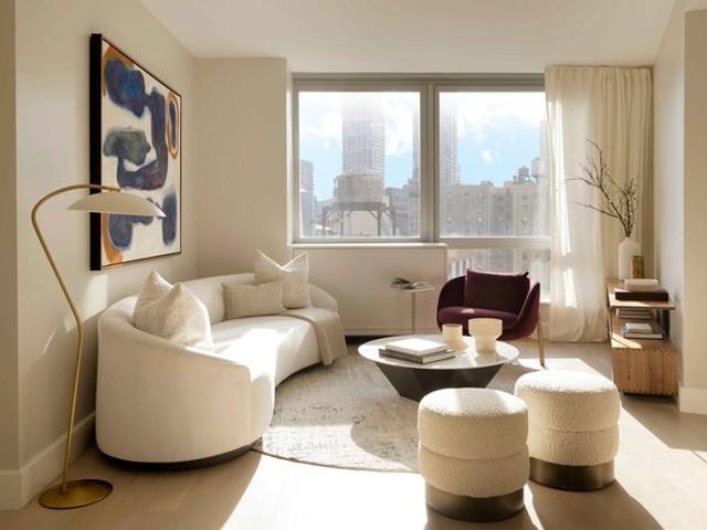 212 W 72nd St Unit 11L, New York, NY 10023