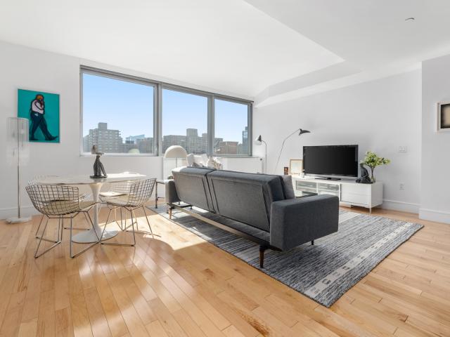 212 W 72ND Street 17A