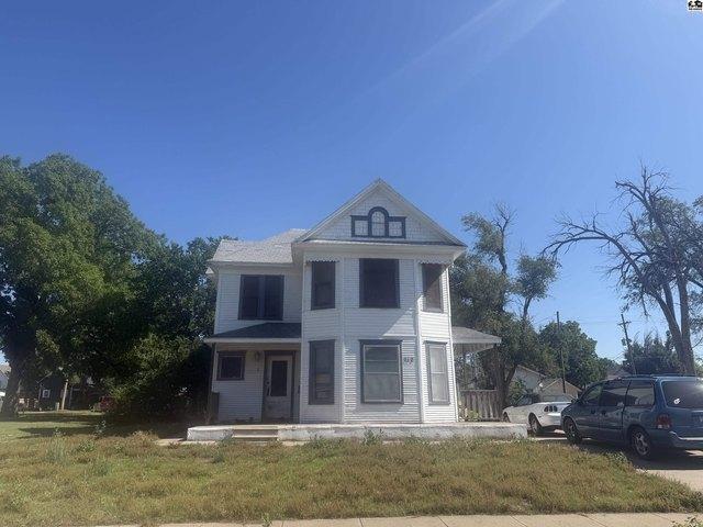 212 W 7th Ave, Hutchinson, KS 67501