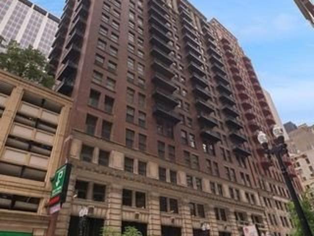 212 W Washington St Apt 1706, Chicago, IL 60606