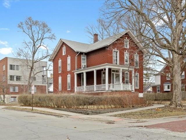212 W High St, Urbana, IL 61801