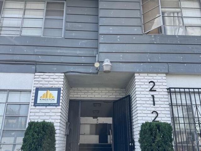 212 W Plymouth Street