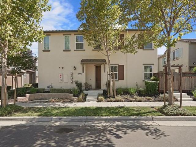 212 W Ramsey Dr, Mountain House, CA 95391