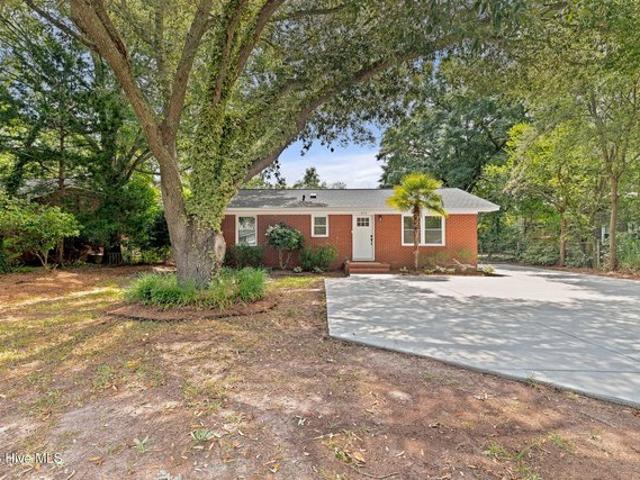 212 Wood Dale Dr, Wilmington, NC 28403