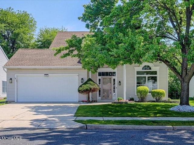 212 Wagon Wheel Ln, Columbus, NJ 08022