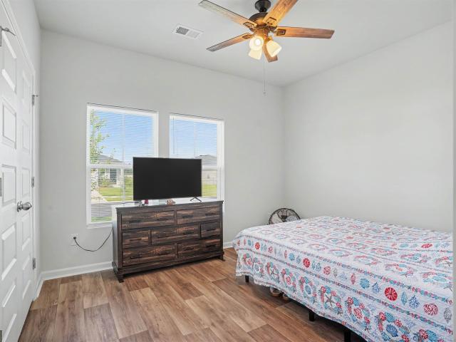 212 Warner Crossing Way
