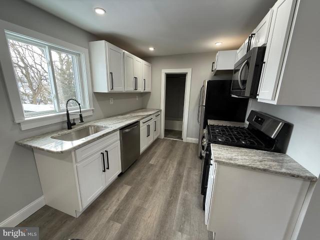 212 Warren St, Beverly, NJ 08010 | MLS #NJBL2105