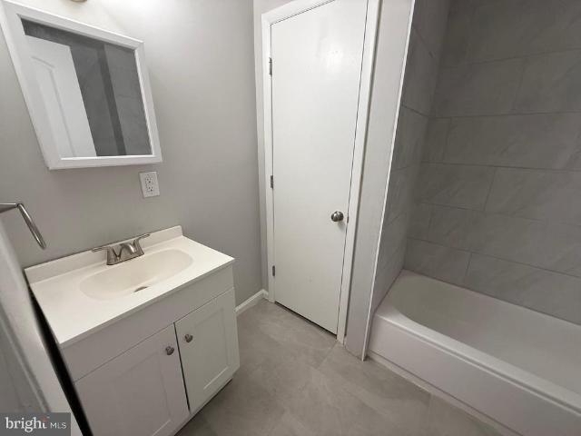 212 Warren Street # 2