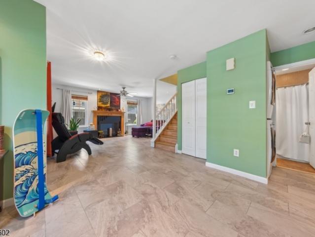 212 Westchester CT # 8