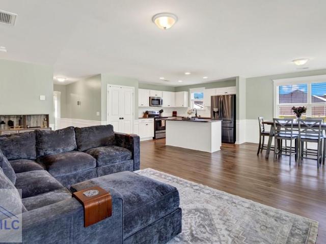 212 Tondee Way