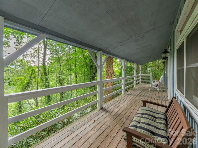 212 Torda Trace