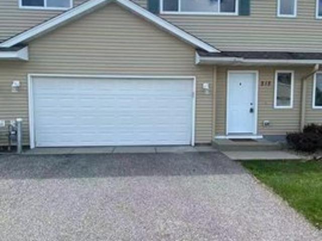212 Tanager Path, Mankato, MN 56001