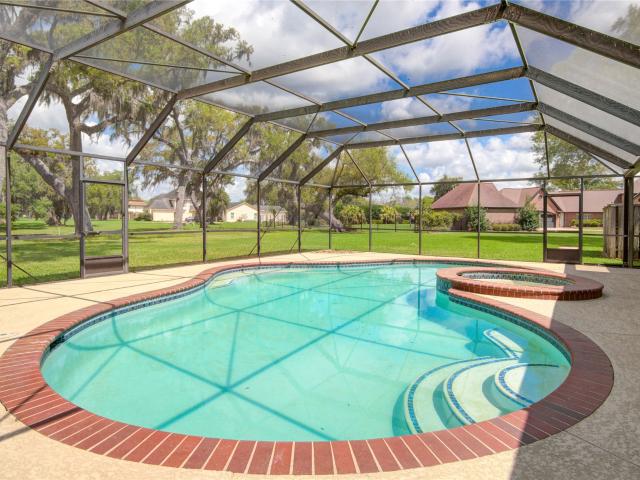 212 Teakwood St, Lake Jackson, TX 77566 | MLS #4556