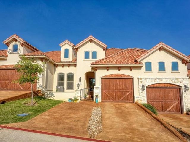 212 Tuscan Dr, Horseshoe Bay, TX 78657