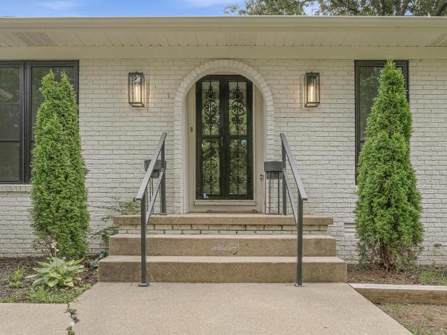 212 University