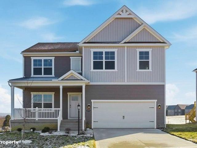 212 Vine Grove Dr, Circleville, OH 43113