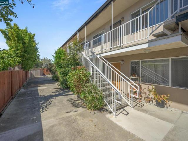 2134 McGee Ave, Berkeley, CA 94703 | MLS #41131 | Compass