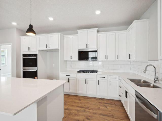 2134 Bluff Heights Drive