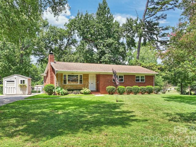 2134 Bromwich Road